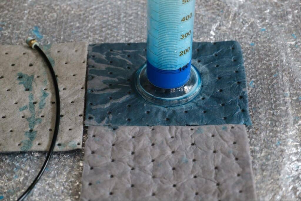 How to Choose the Right Oil Absorbent Pads for Your Needs